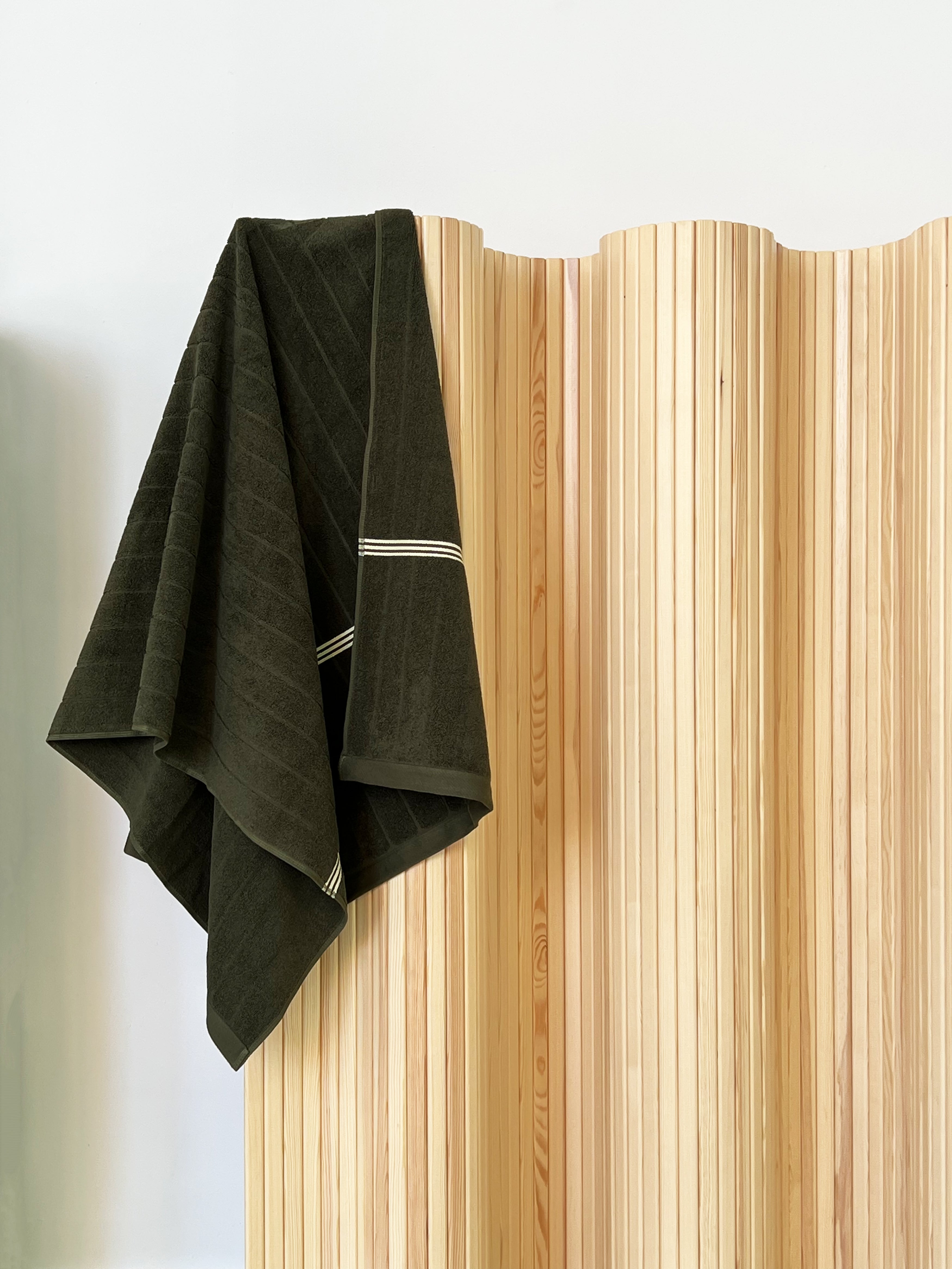 Alvar Aalto Solid Pine Screen 100 by Artek, Finland – Home Union NYC