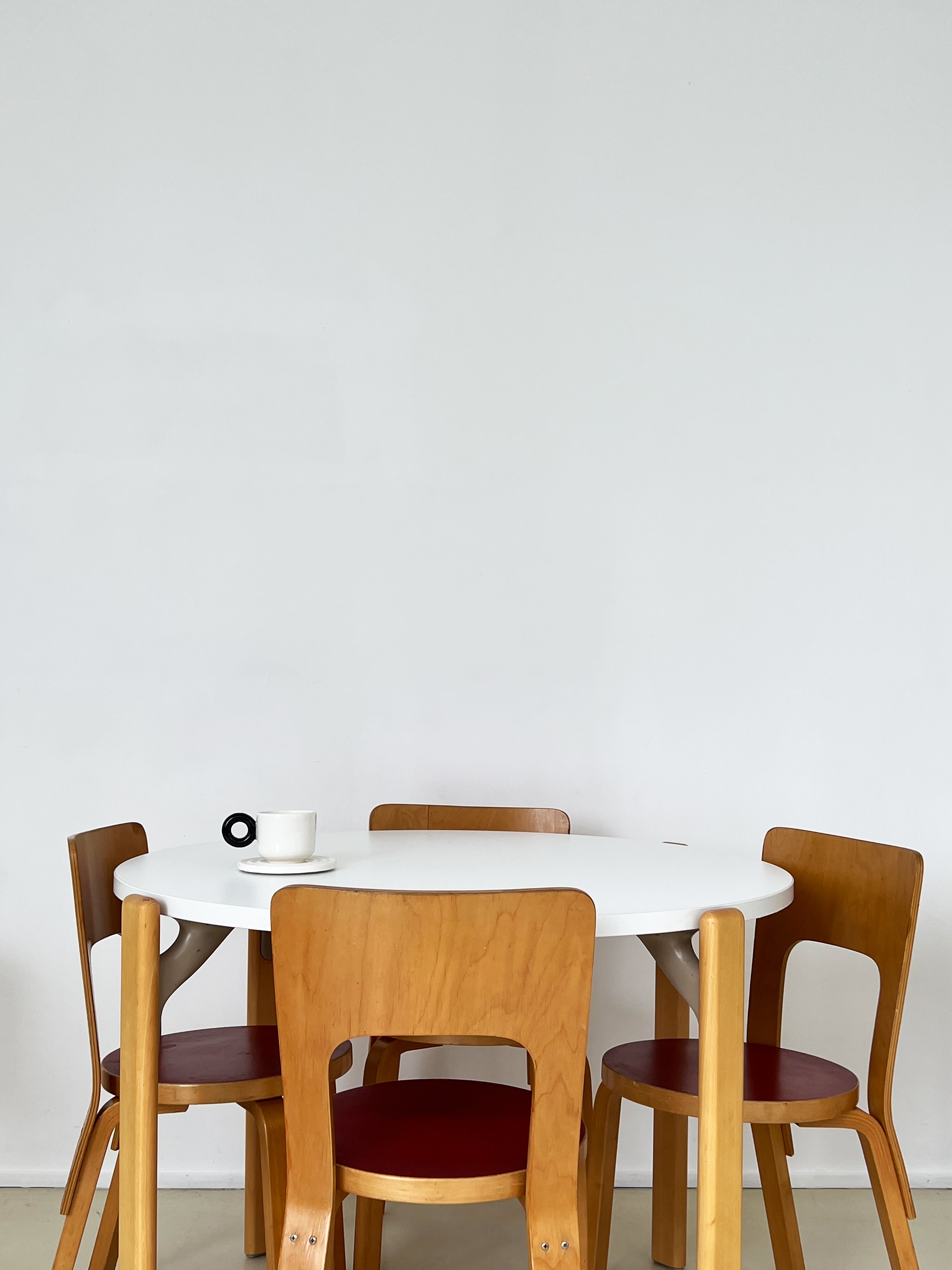 1970s Bruno Rey Round Dining Table – Home Union NYC