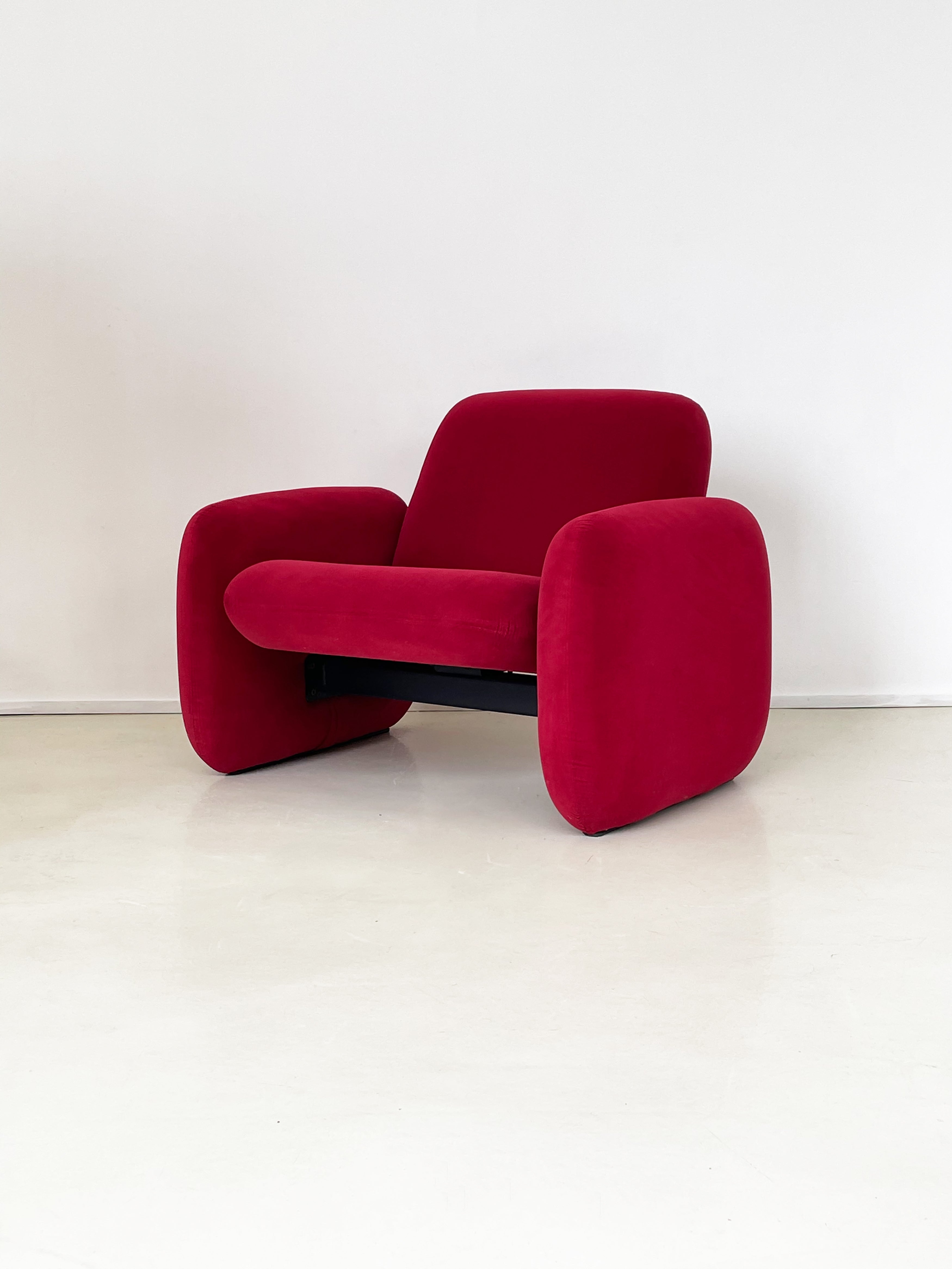 1970s Ray Wilkes Chiclet Club Chair in Raspberry – Home Union NYC