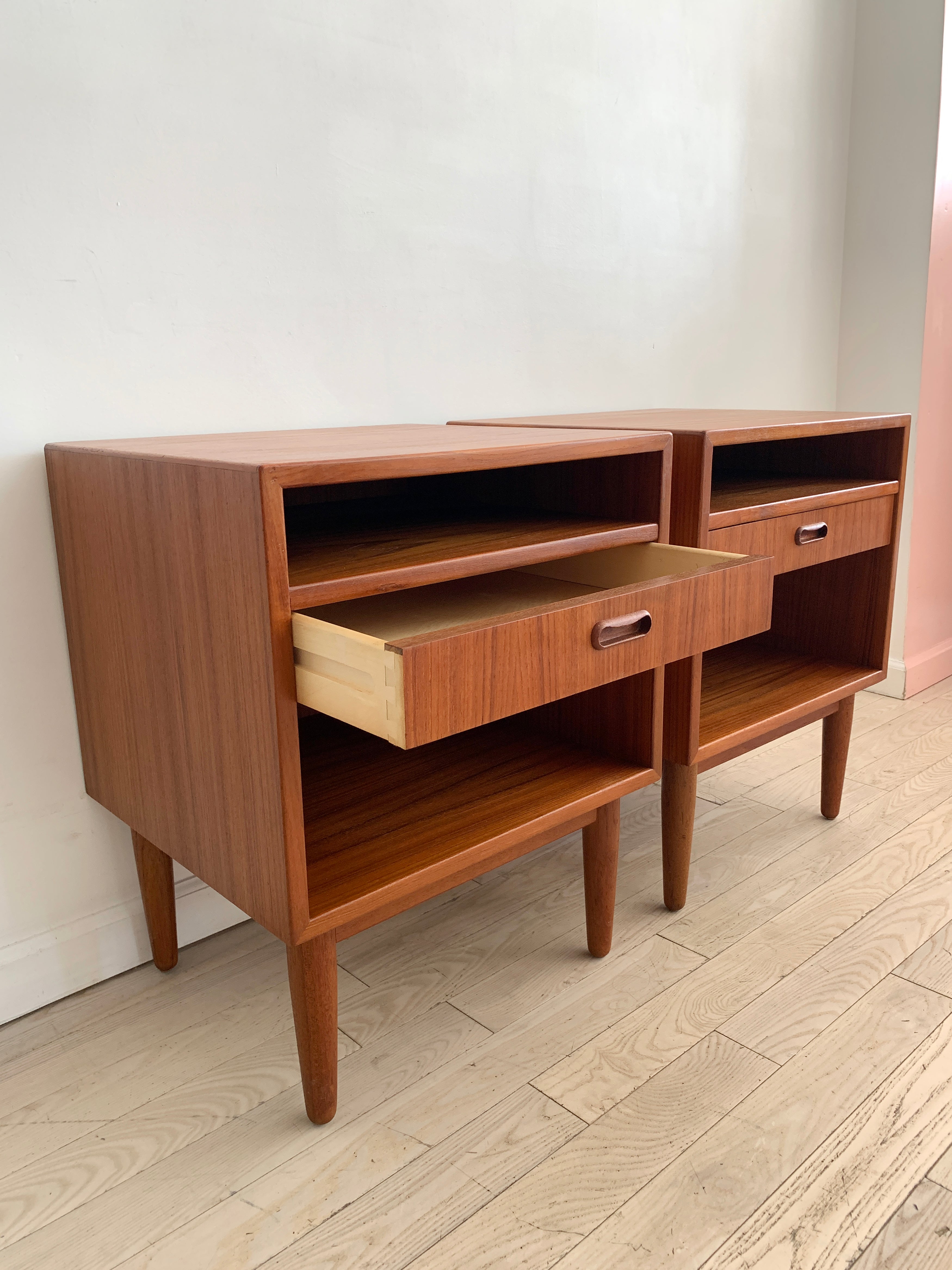 Mid Century Teak Pair of Arne Vodder Nightstands for Falster - Set ...
