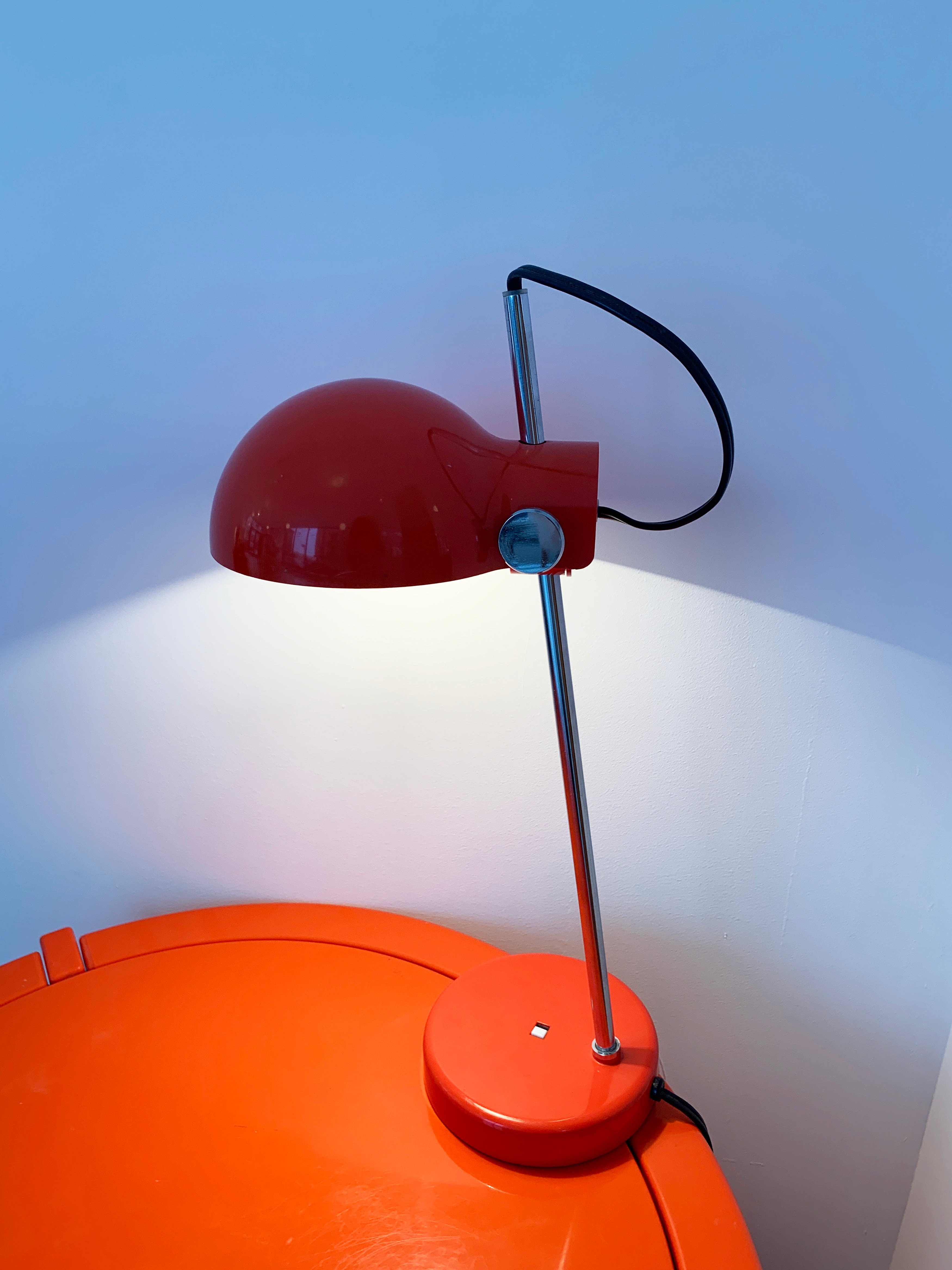 1972 Atomic Orange Lightolier Task Lamp – Home Union NYC