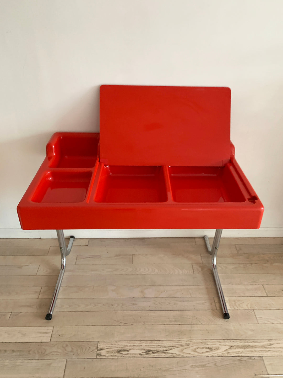1970s Italian Space Age Orix Red Plastic Desk – Home Union NYC